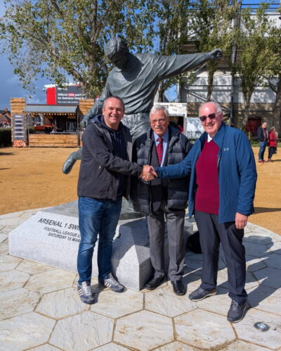 Don Rogers Statue | STFC Museum